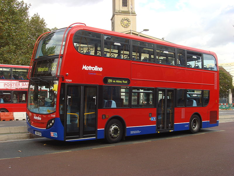 The London Bus - 247 Luton Airport Transfer